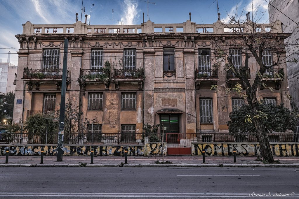 Η ωραία των Αθηνών | Allgood.gr